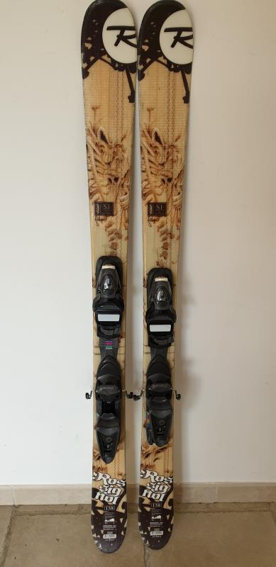 SKI D OCCASION FREESTYLE ROSSIGNOL S1 PARK 2010 FIXATION PAS CHER Skiokz